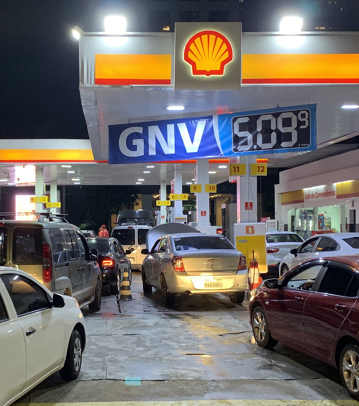 Under debt pressure, Raízen seeks partner for business