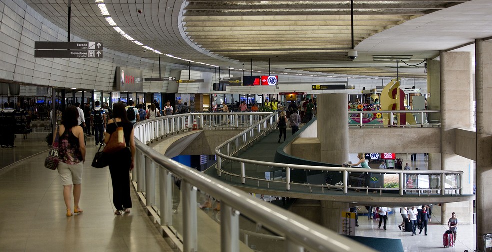 Airline crisis, uncertain economic outlook halt airport consolidation