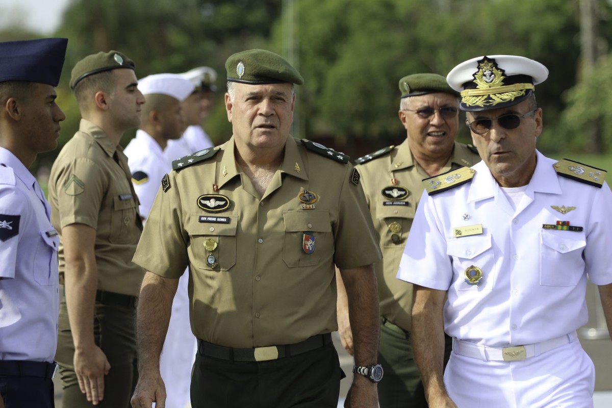 Justice confronts general over testimony on alleged coup plot