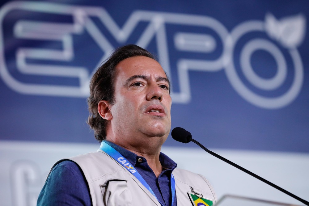 Guedes’s aide takes over Caixa after CEO resignation