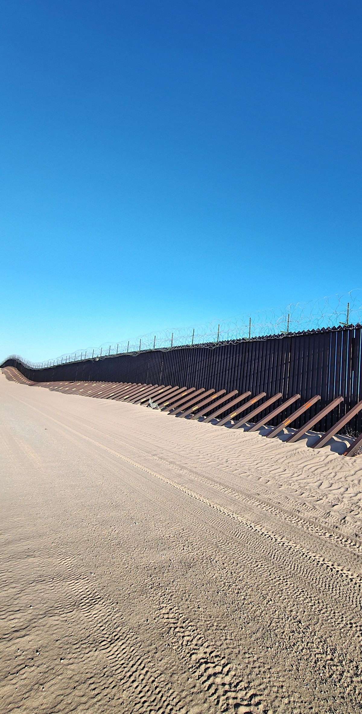 Calm border, tense nation