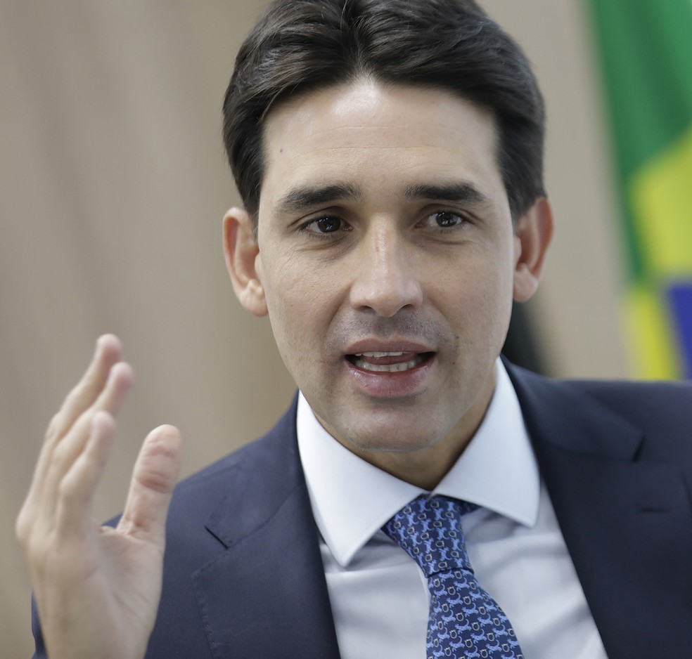 Officials try to draw construction giants for major projects in Brazil