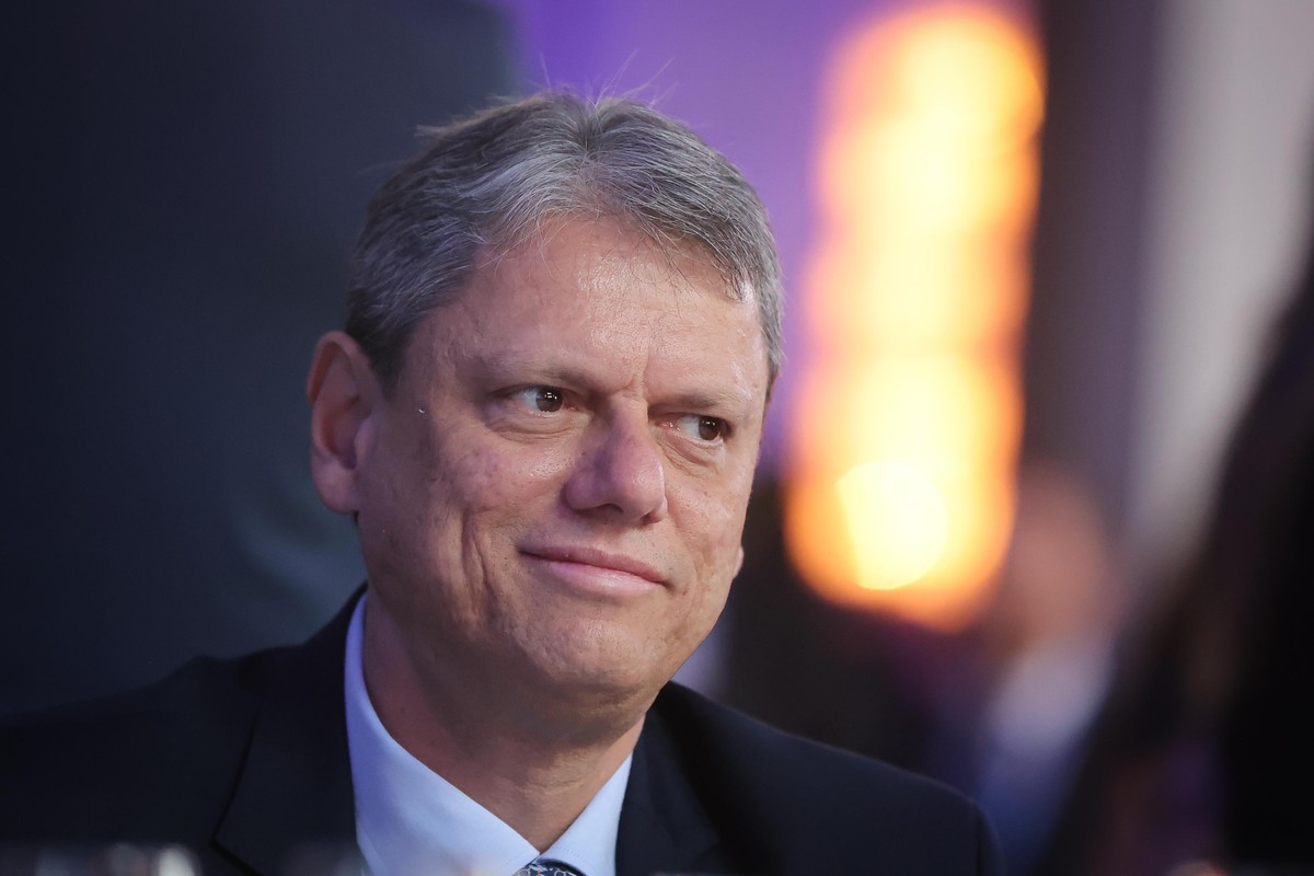São Paulo governor begins taking charge of opposition
