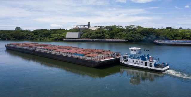 Grain barges take 150 trucks off Brazil’s highways
