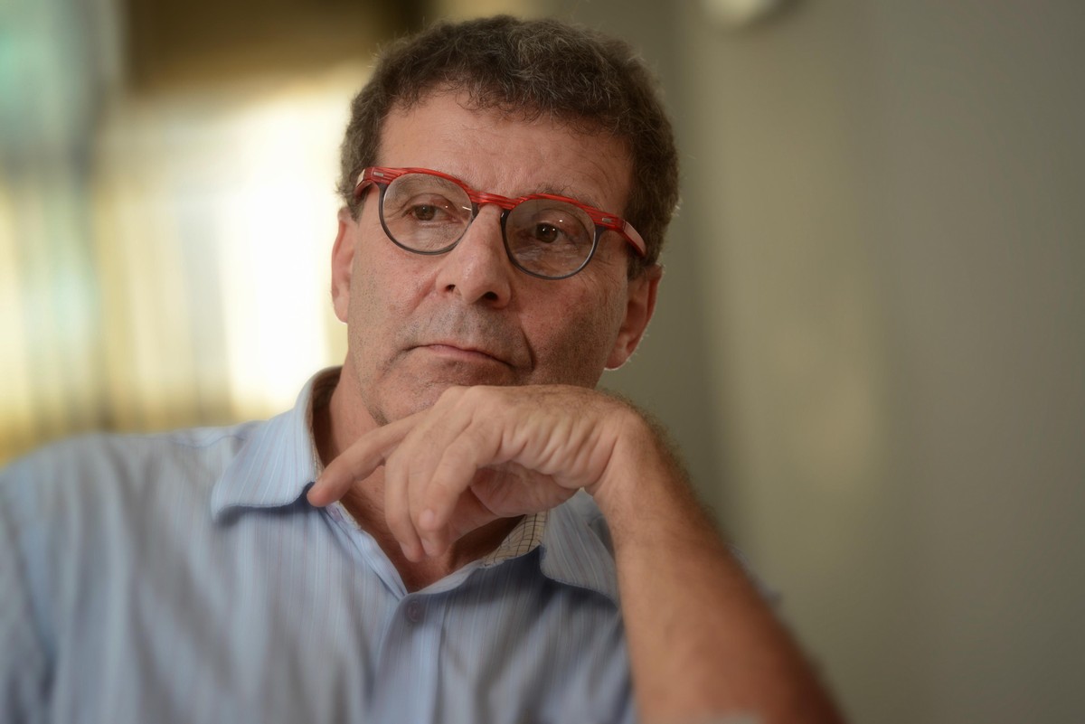 Social programs must be updated, experts say