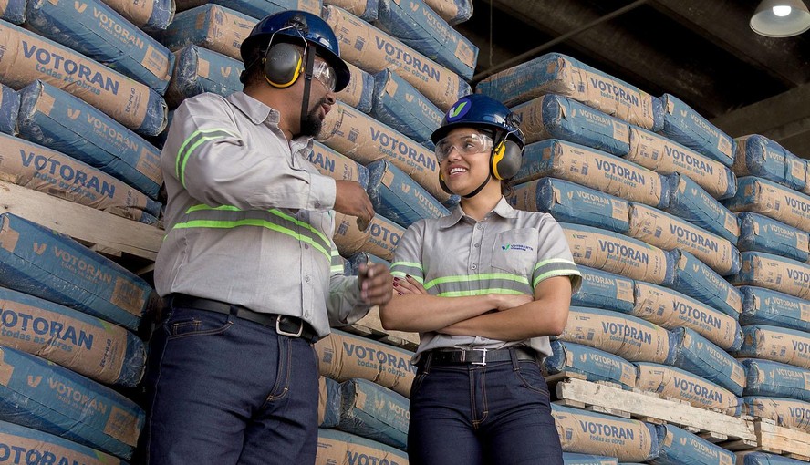 Producer prices post fifth consecutive monthly drop