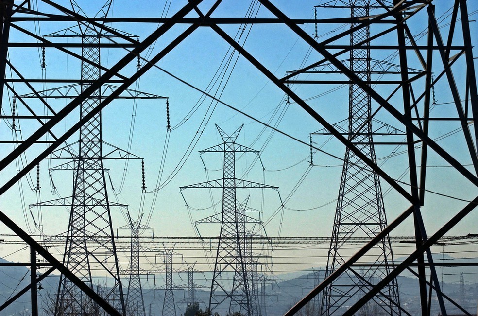 Government puts three electricity assets on the block