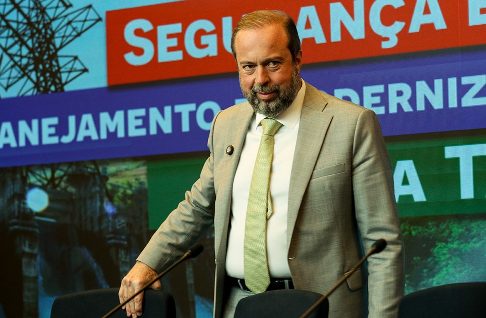 Minister sees Enel outside “national reality,” advocates intervention