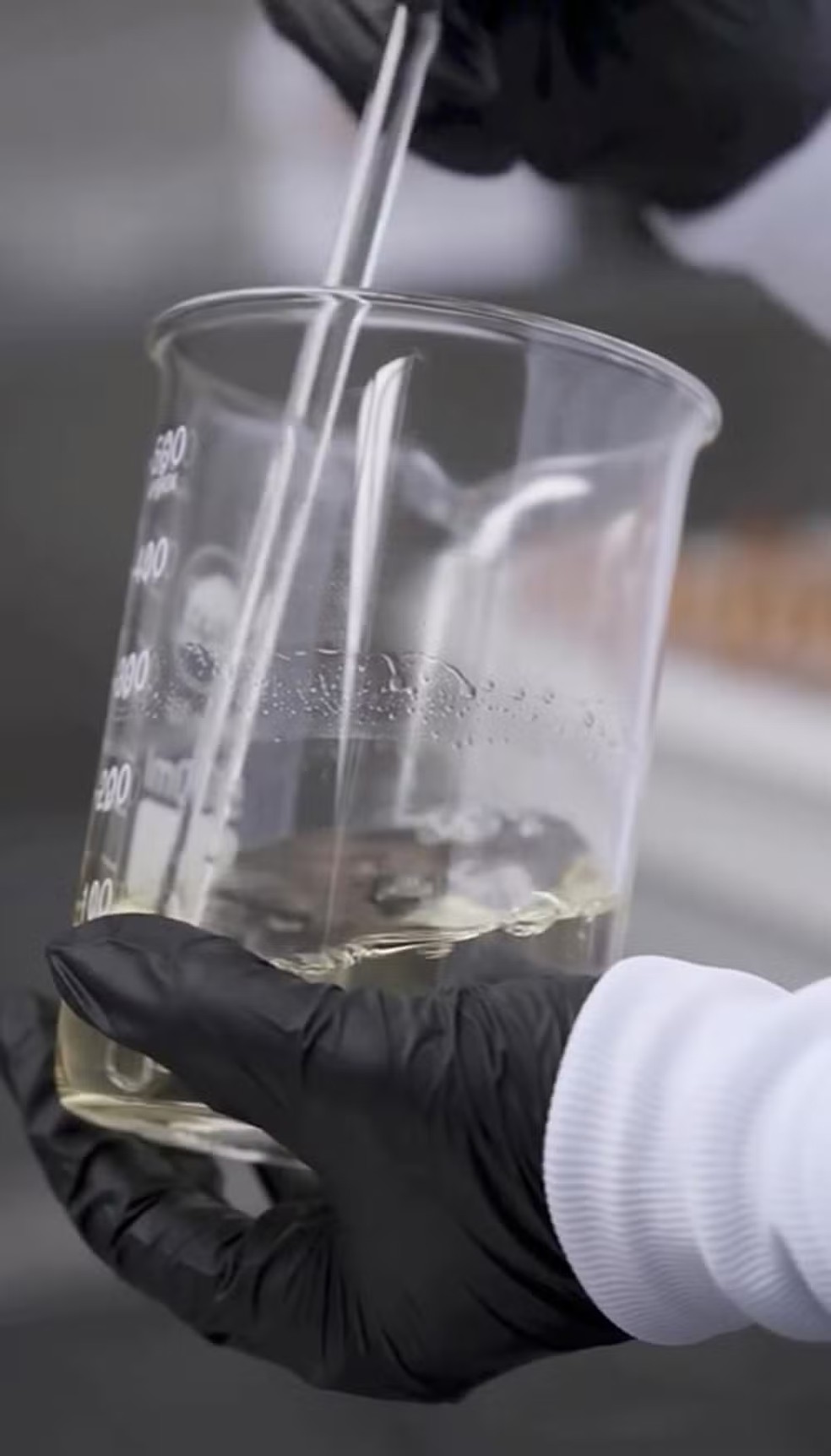 Brands turn to scent marketing to win over customers