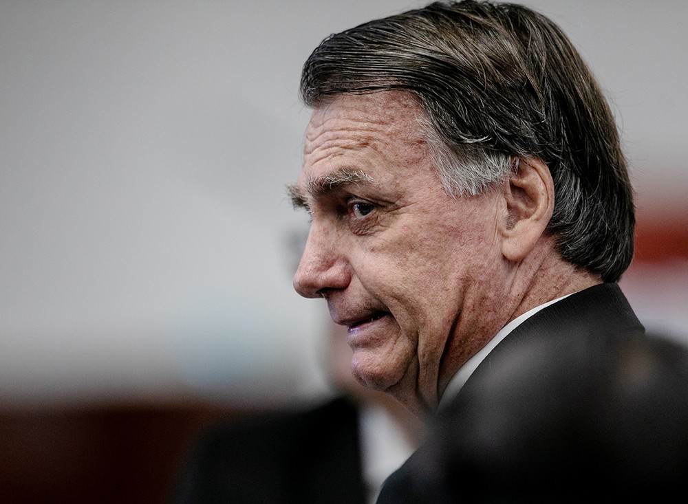 Trump defends Bolsonaro, calls court case a “witch hunt”