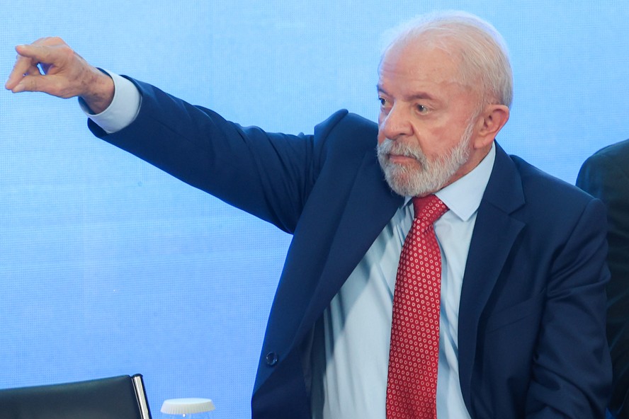 Lula has highest approval, positive rating since January