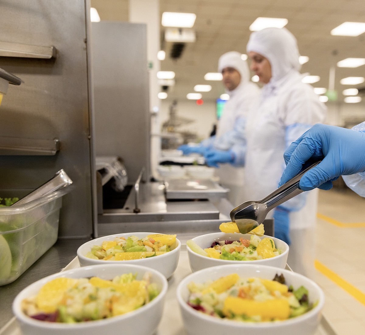 Facing cost pressures, Azul, Gol cut in-flight service | Business | valorinternational