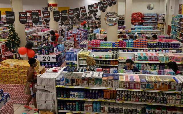 Black Friday beats forecasts, sees biggest rise in 4 years