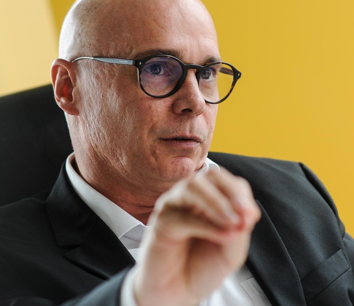 Basf changes paint production in Brazil, cuts cost