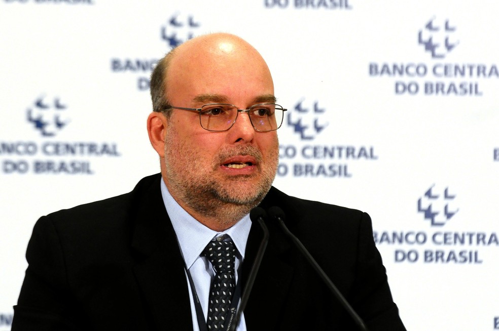 Rates on private-sector payroll loans spike