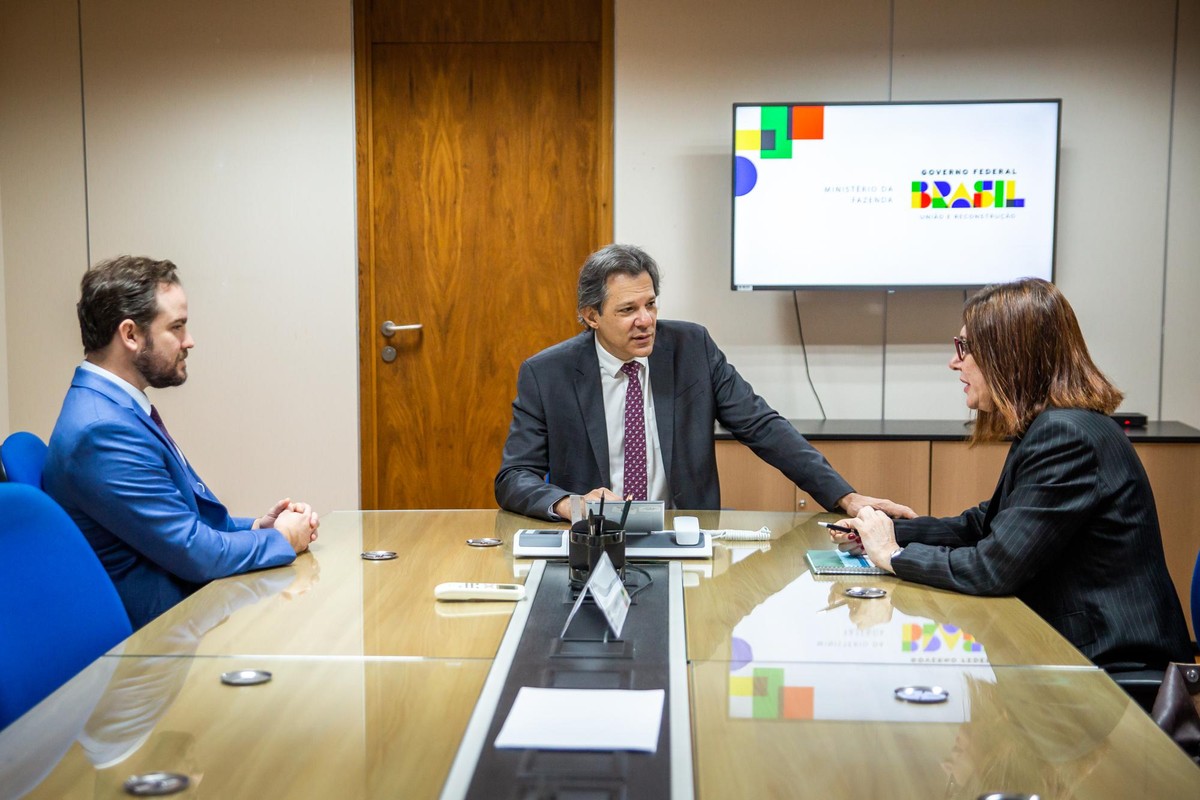 Government braces for expense containment | Economy | valorinternational