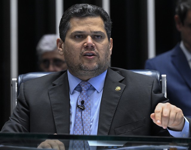 Government goes to Congress to contain ‘fiscal time bomb’