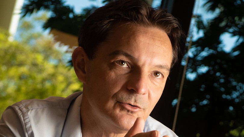 Valor International | Business