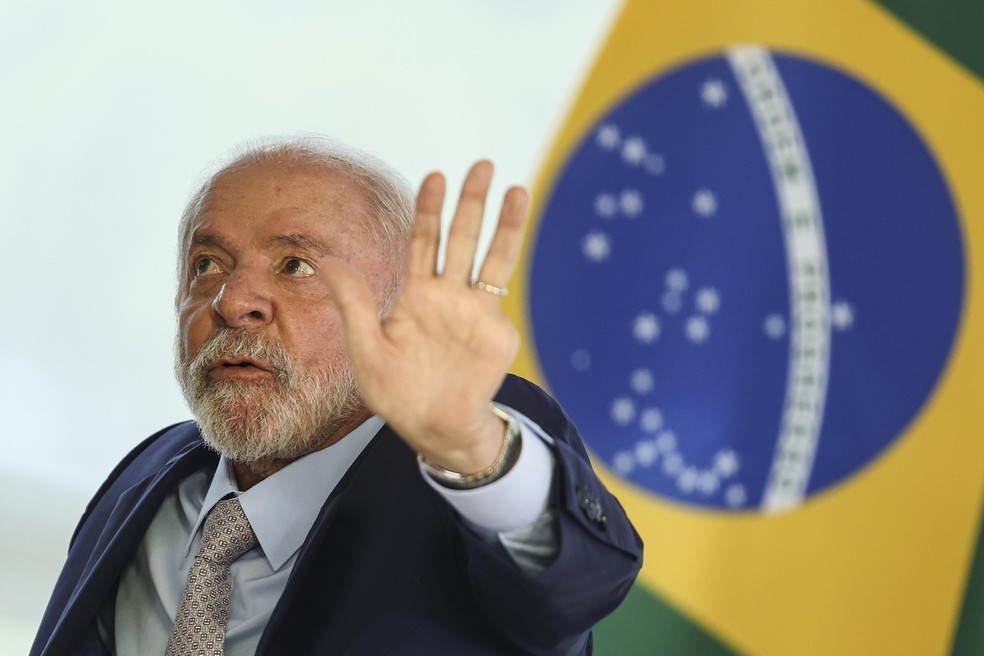 Ukrainian ambassador urges Lula to meet Zelensky before Putin | Foreign ...