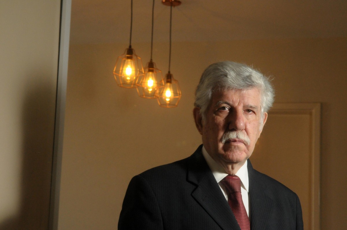 Oil leads the way as extractive industry drives trade surplus