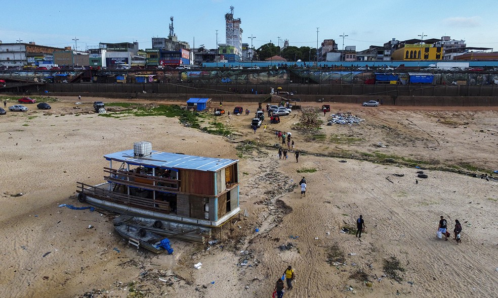 Amazon River shipping halt may last until January