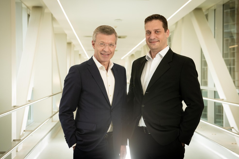 Einstein to partner with Engeform to generate its own power