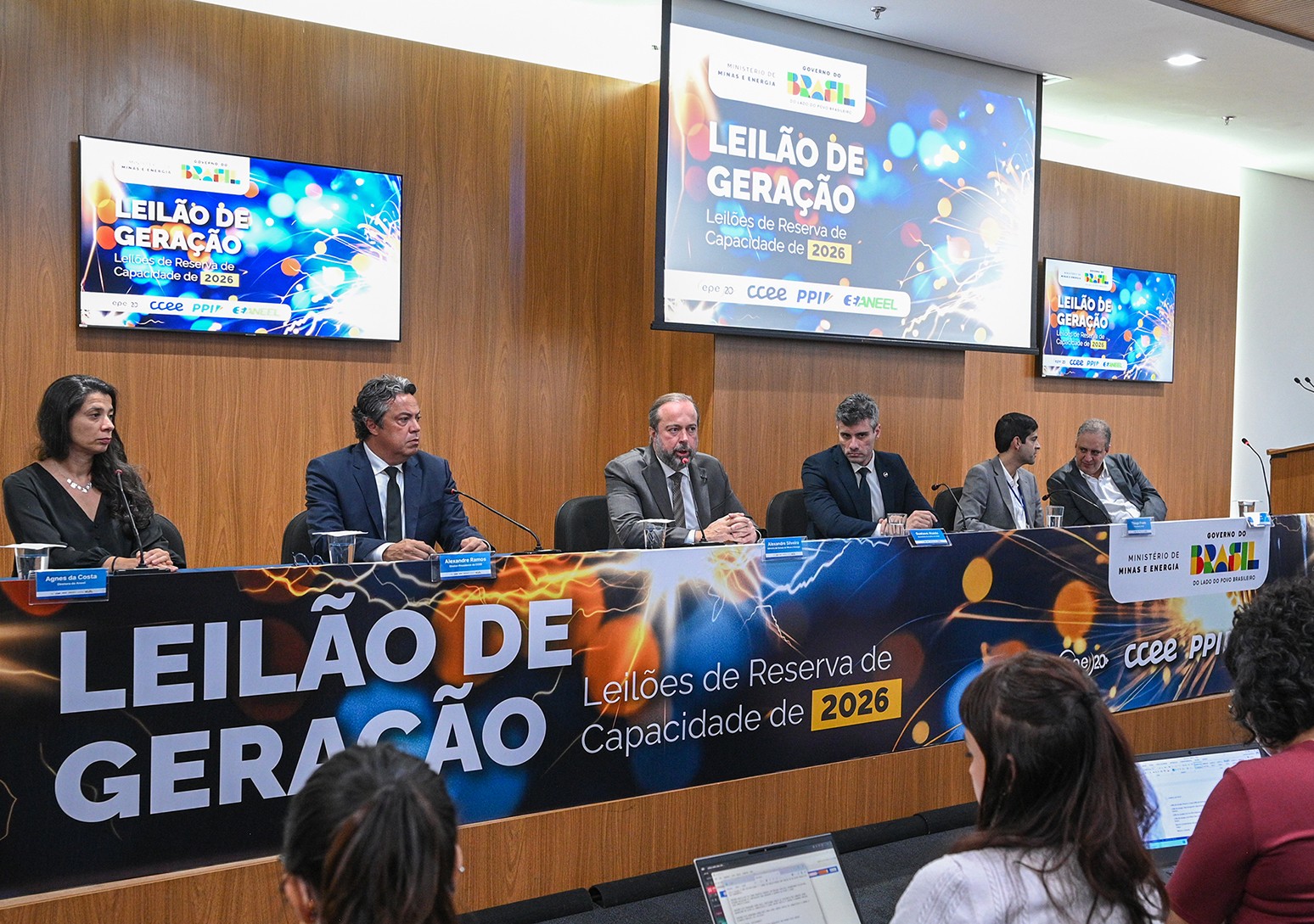 Mega-auction hires 20GW, but impact on power costs raises concern