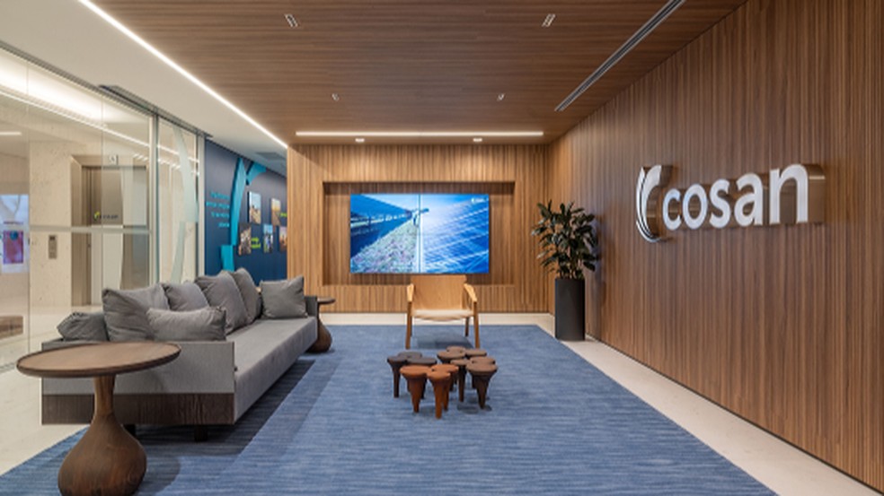 Cosan mulls taking Compass public