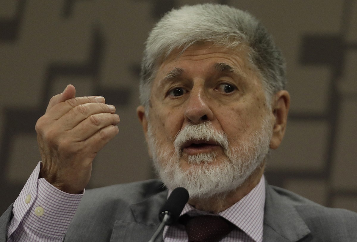 Amorim says Brazil must counter Trump tariffs without harming itself