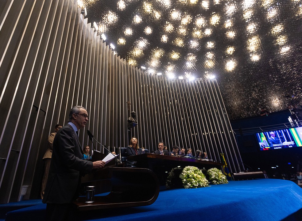 Congress honors Grupo Globo centennial