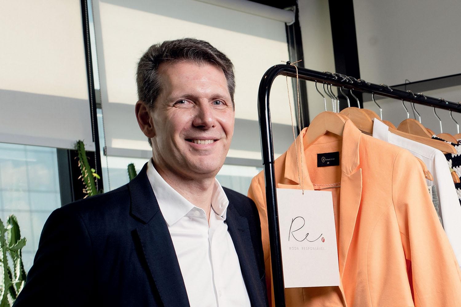 Renner unveils growth plan; shares rise as market awaits delivery