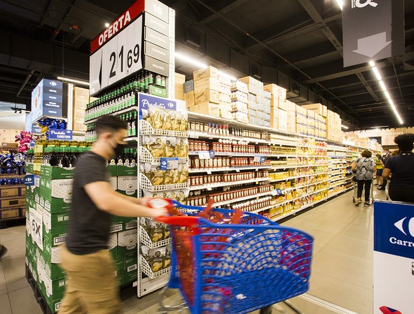 Shareholders act against Carrefour’s plan
