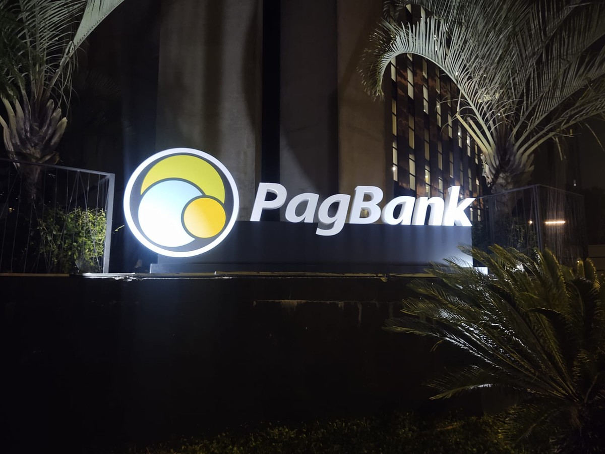 PagBank reports record earnings, surpassing guidance for 2024