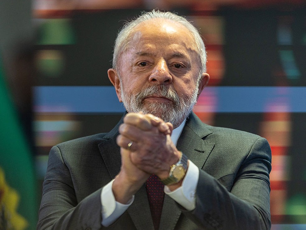 Lula bets on social programs amid weak popularity