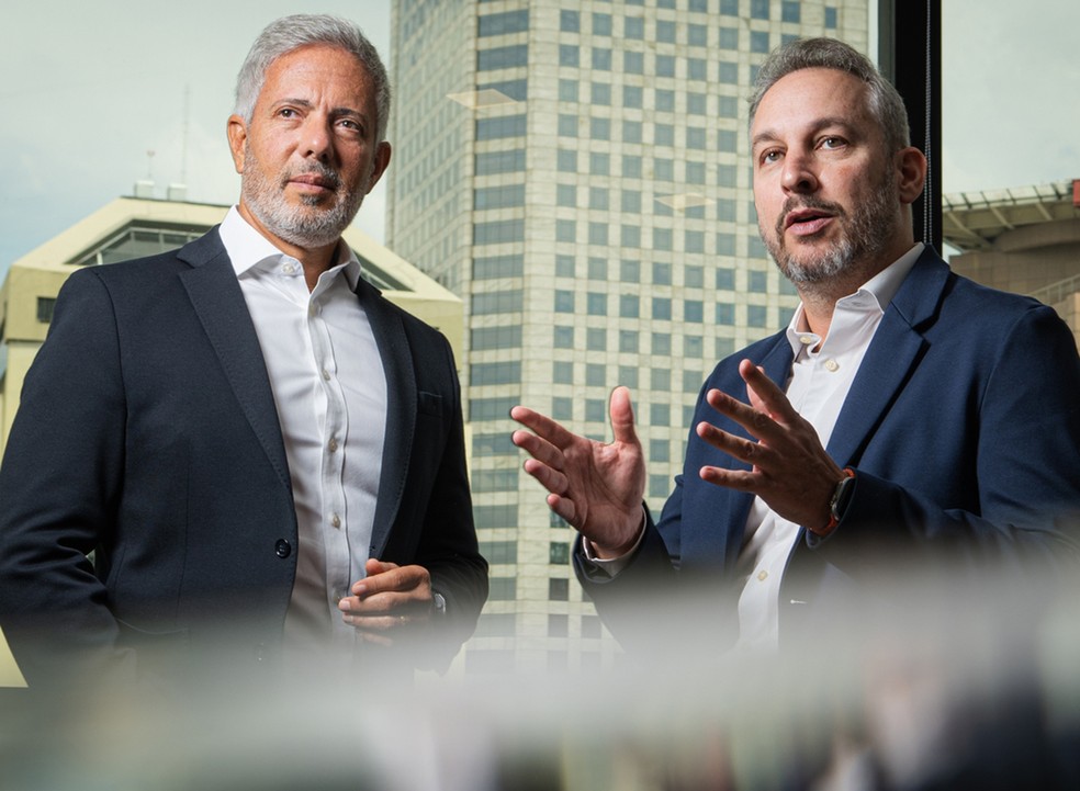 Case IH and São Martinho develop ethanol-powered harvester