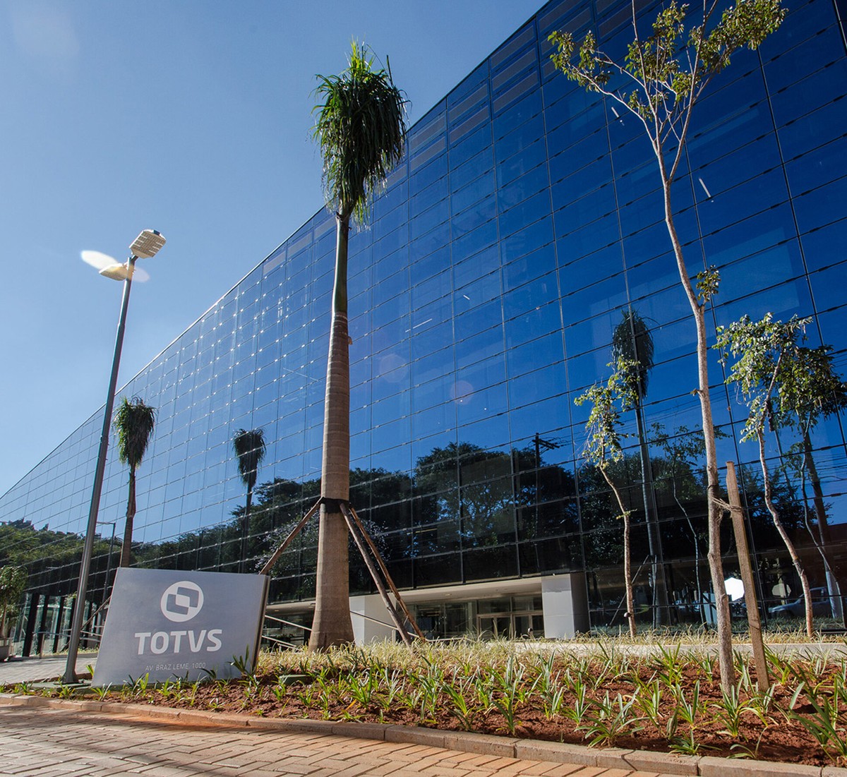 Brazilian tech M&A deals reach R$16.7bn