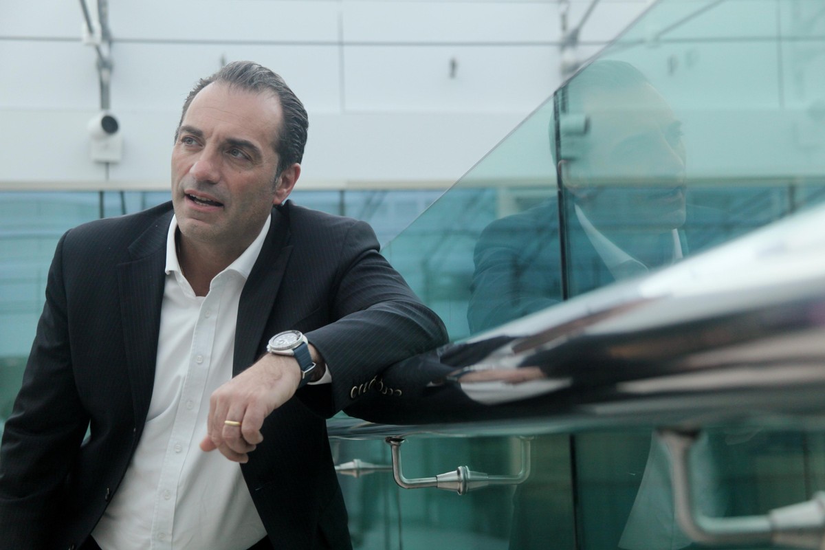 Stellantis puts procurement team into action