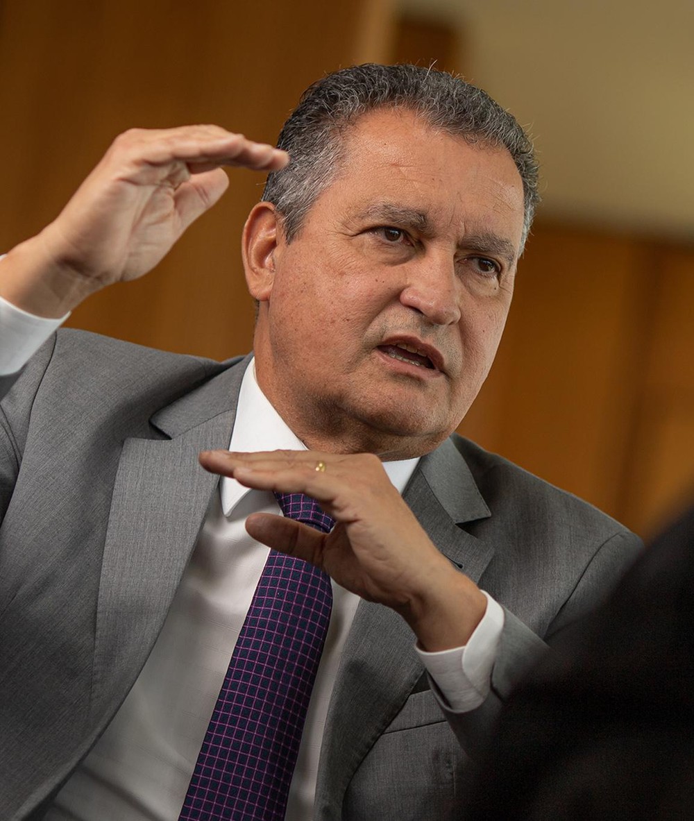 We want to run away from economic dogmas, says Rui Costa