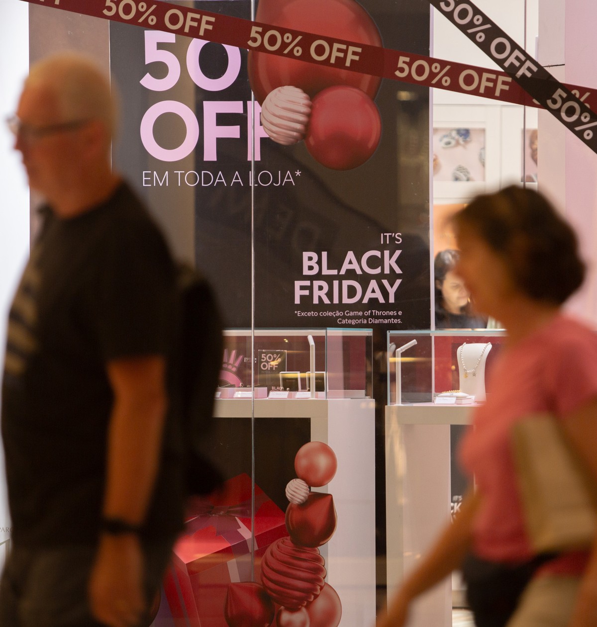 Black Friday faces competition online; brick-and-mortar sales may surprise