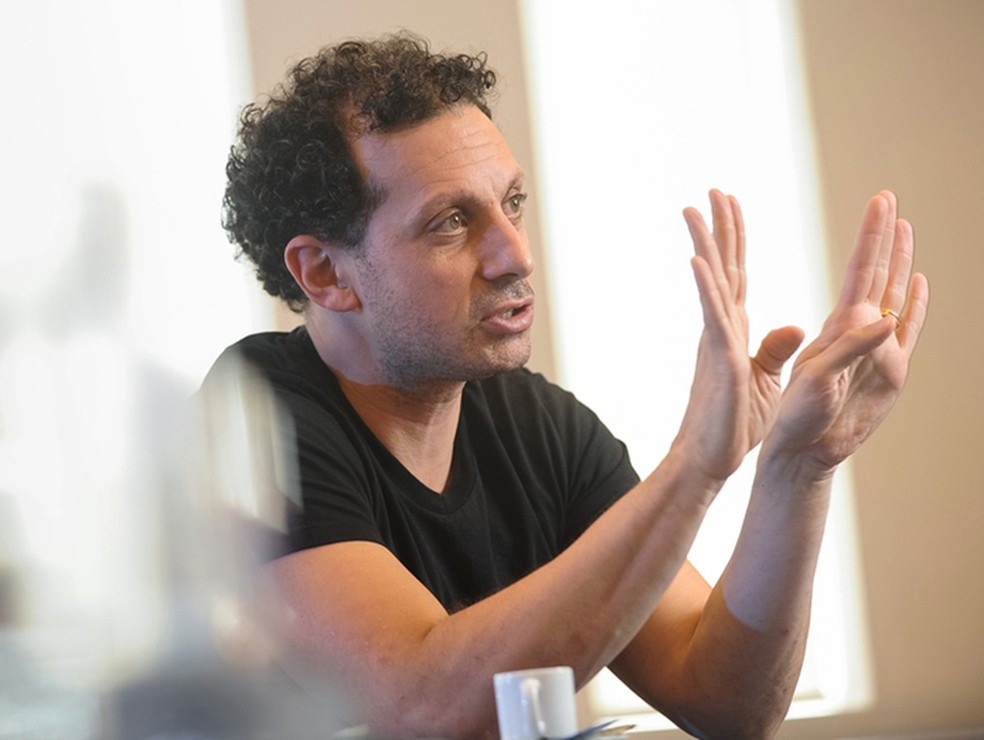 Inside the brick-and-mortar store of the future