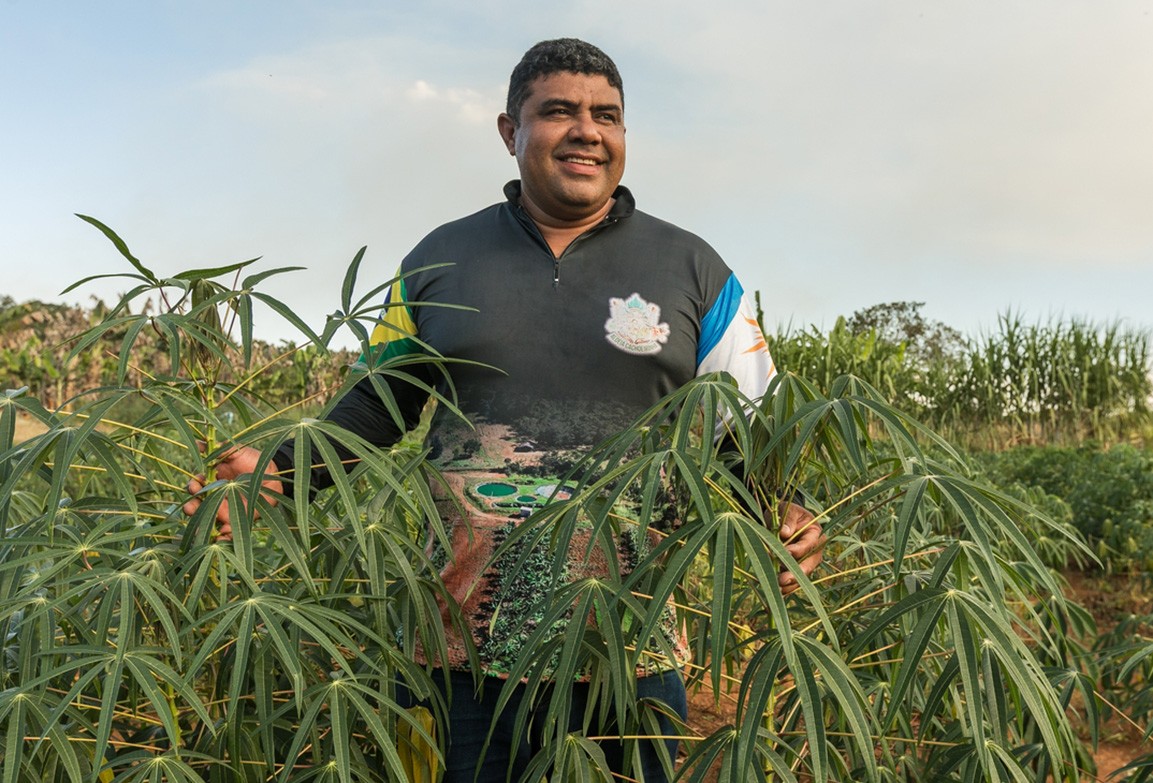 Indigenous peoples expand food output through government sales