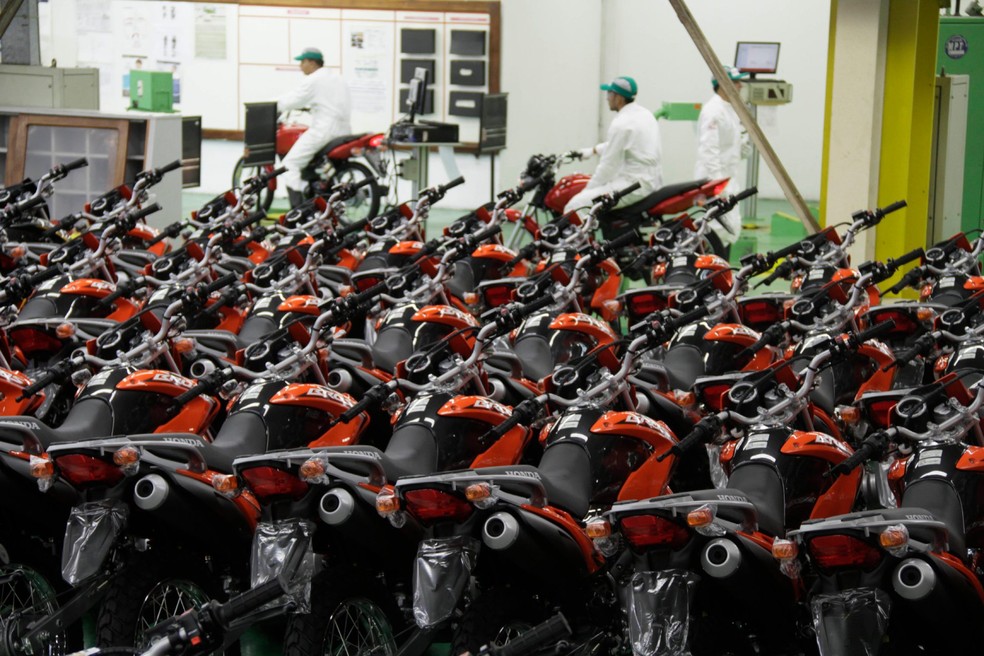 Motorcycle output grows 15%, but 2m milestone only expected in 2026