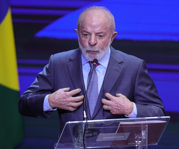 Lula’s politics, between streets and Congress