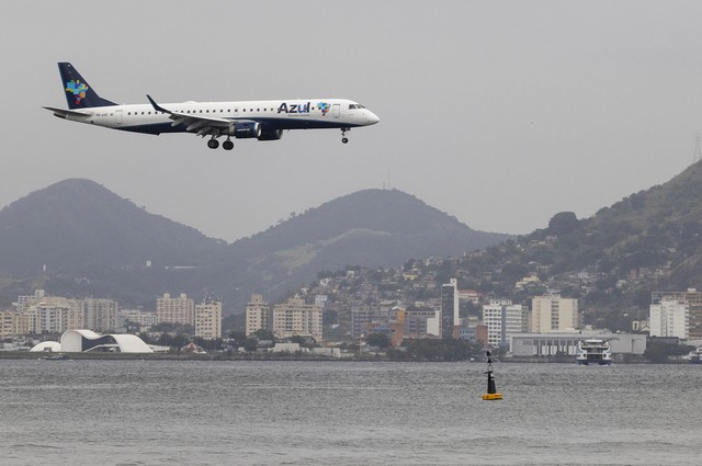 Azul reports record quarterly revenue, but ends 2024 with a loss