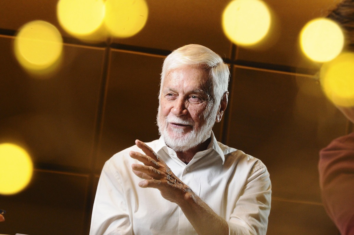 Bacha defends less rigid spending in Brazil’s budget | Economy ...