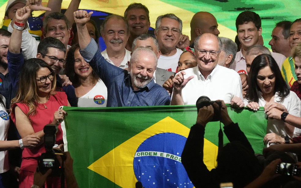 Lula wins tightest presidential race in Brazil’s history